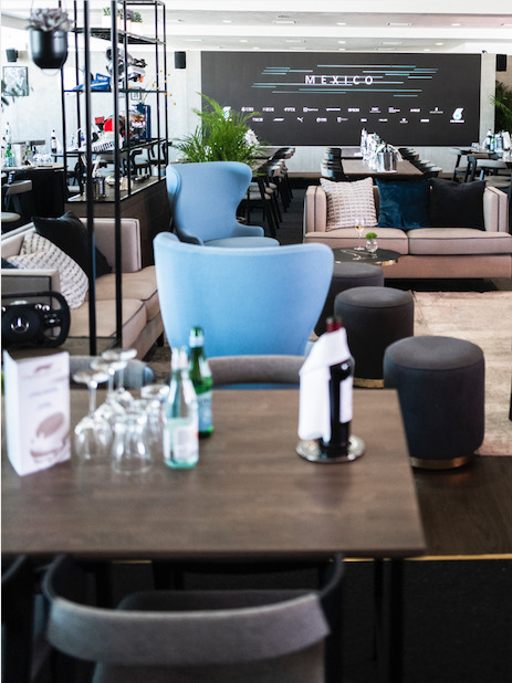 The Ritz-Carlton Silver Arrows Lounge, el salón de Formula 1 más lujoso ...